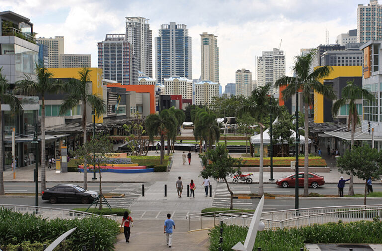 What It’s Like Living in Manila? The Pros and Cons – Expats In Manila